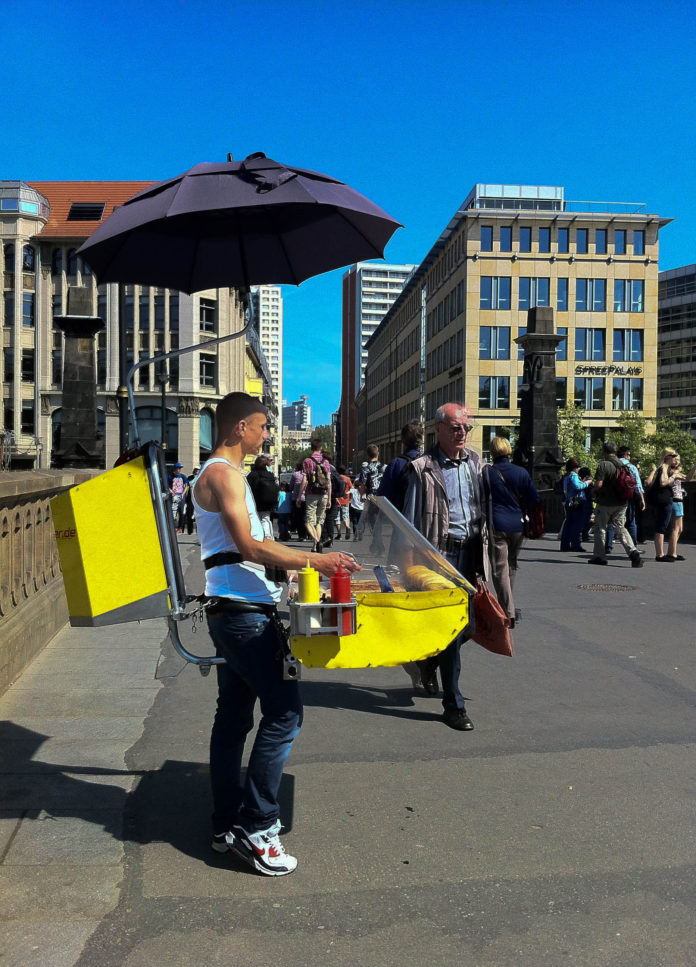 The Next Big Thing in Street Food? The Wearable Grill! - Mobile Food News