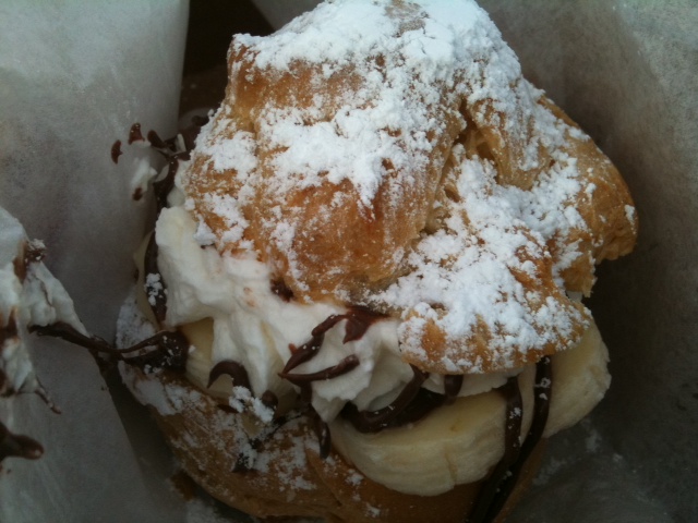Cream Puffs at the Morsels Bakery Truck - Mobile Food News