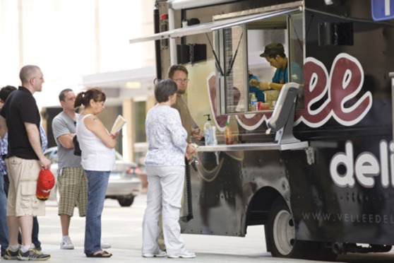 Minneapolis, MN: Do Food Trucks Hurt Skyway Restaurants? Downtown Food ...