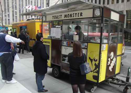 New York, NY: Street Eats - Mac & Cheese Sandwich from Toast Monster ...