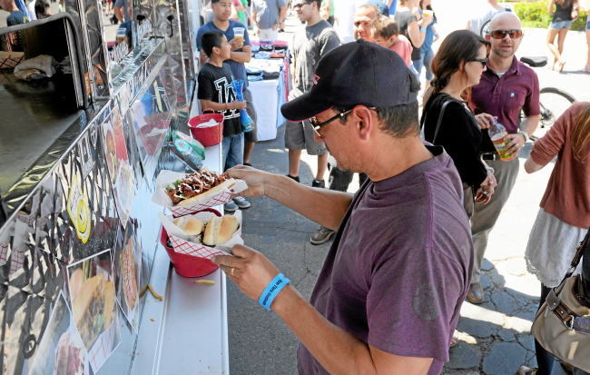 Redlands, CA: Redlands Kiwanis Club Holds Its First Food Truck Festival ...