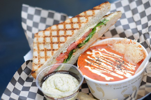 Seattle, WA: Restaurant Review - The Cheese Wizards Food Truck - Mobile ...