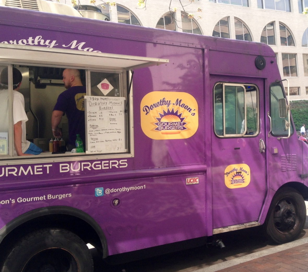 Washington, DC: Burger-Slinging Food Trucks - Where are They? - Mobile ...
