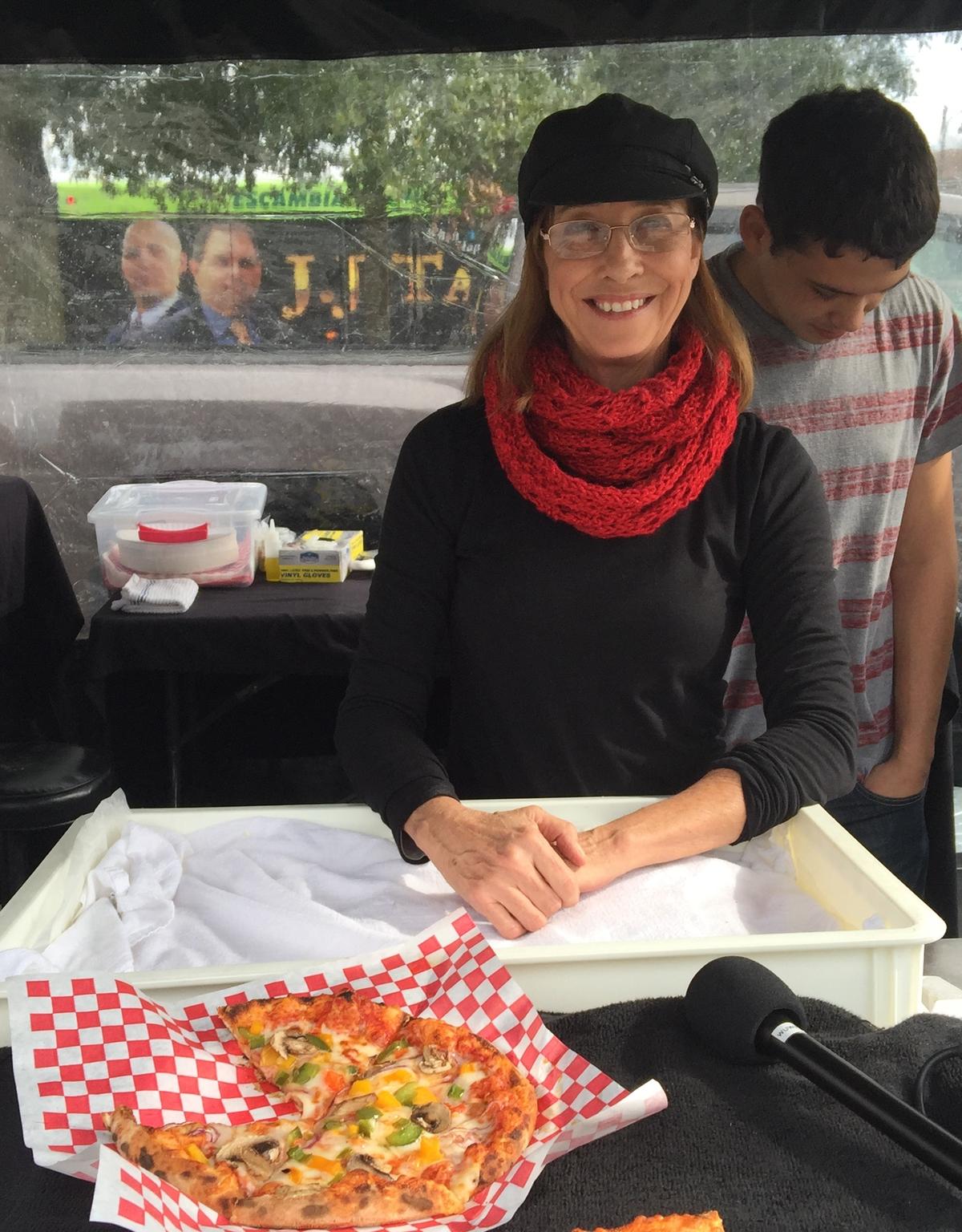 Pensacola, FL: Food Trucks Come To Pensacola City Hall - Mobile Food News